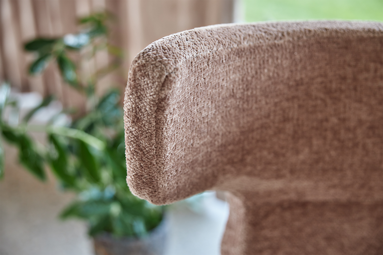 EASY & SAFE INDOOR - OUTDOOR